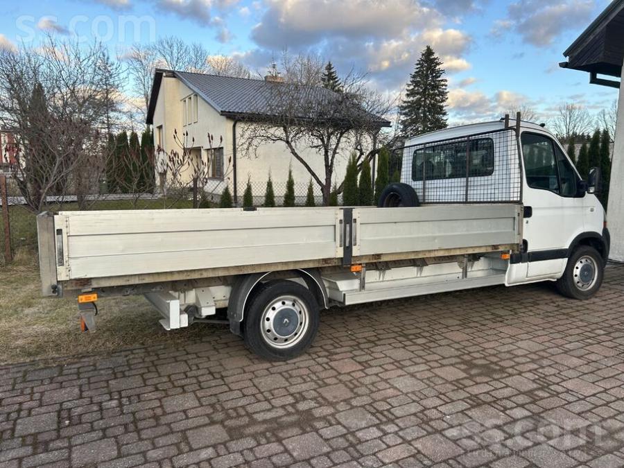 White Renault Master 2007 in Riga, with an engine capacity of 2.50 L and mileage of 184 thousand km for 6500 €, photo 5 on AUTOMOTO.COM.LV