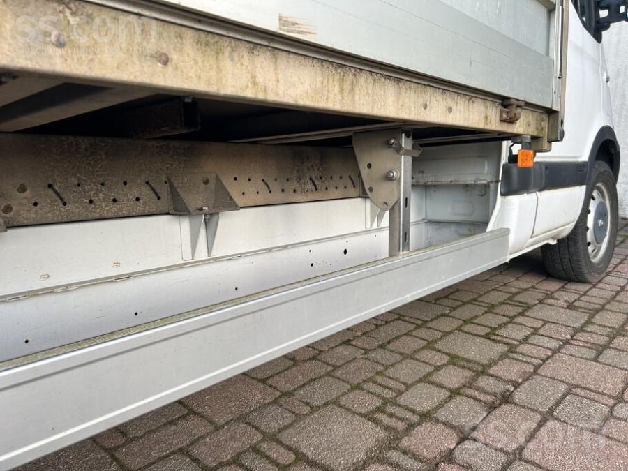 White Renault Master 2007 in Riga, with an engine capacity of 2.50 L and mileage of 184 thousand km for 6500 €, photo 7 on AUTOMOTO.COM.LV