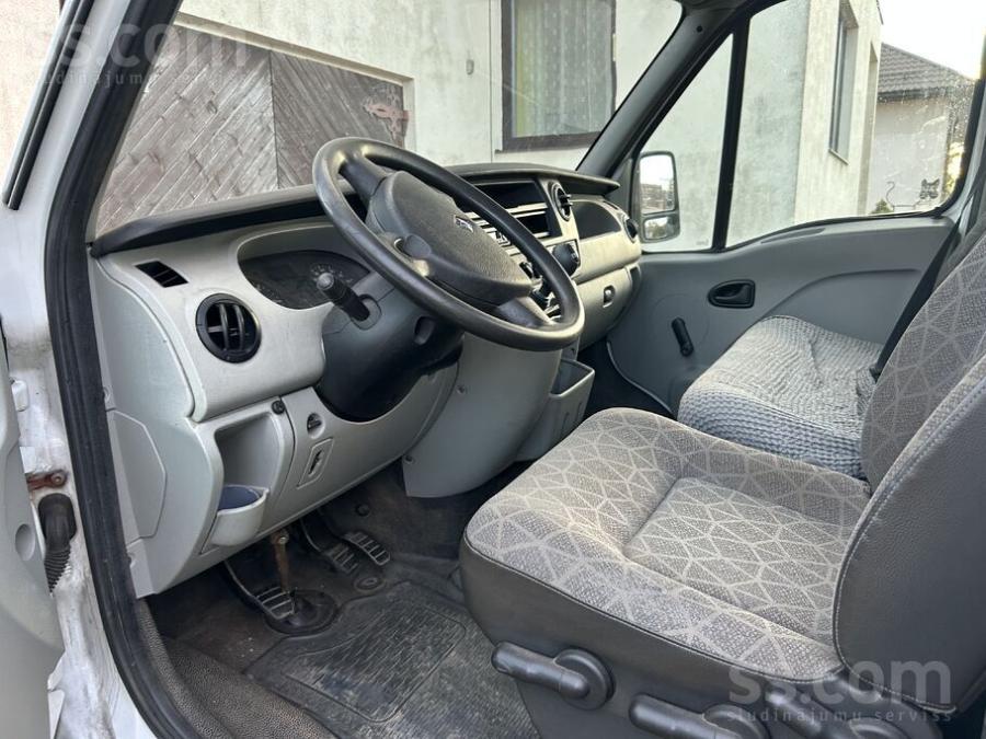 White Renault Master 2007 in Riga, with an engine capacity of 2.50 L and mileage of 184 thousand km for 6500 €, photo 9 on AUTOMOTO.COM.LV