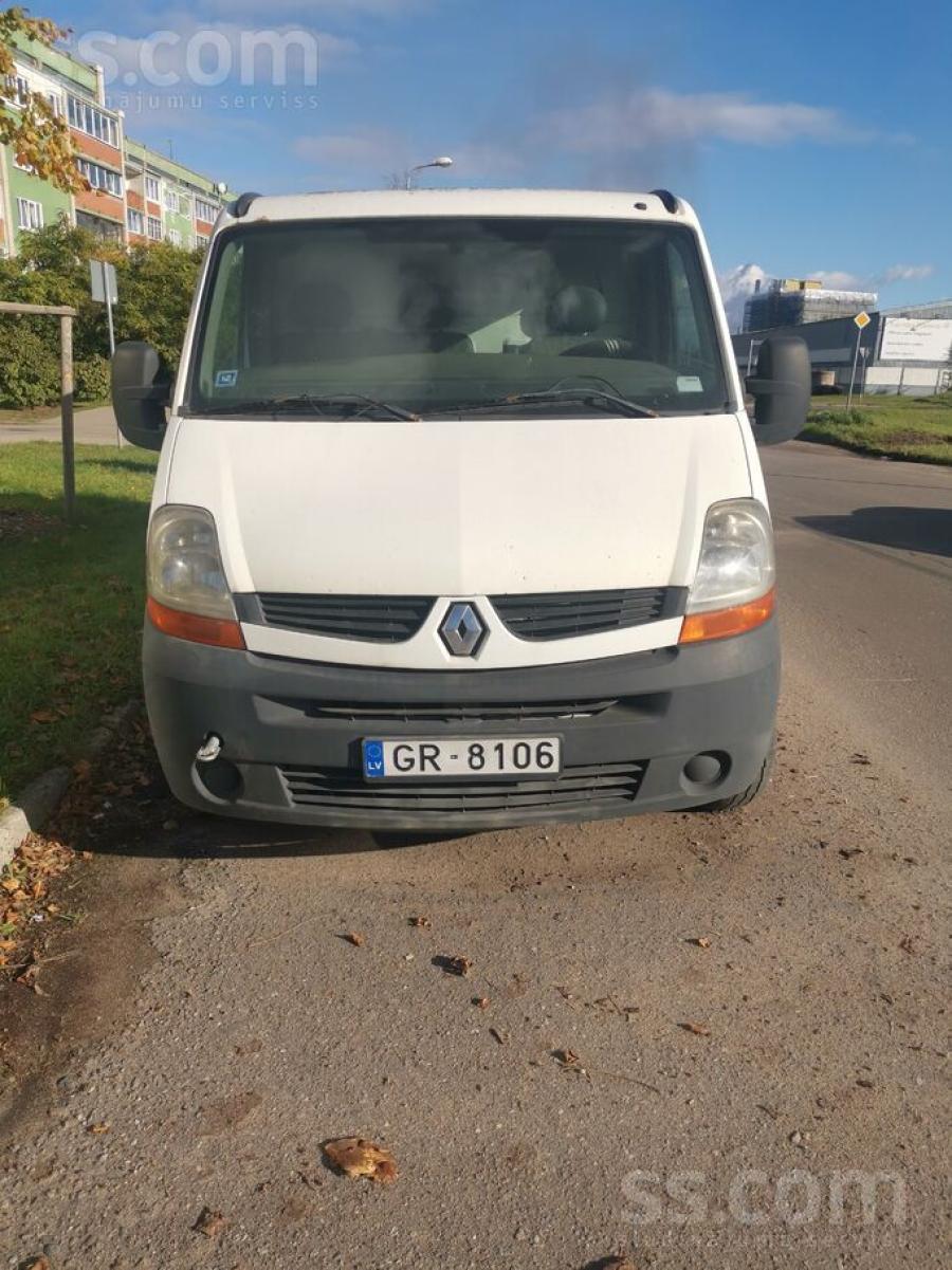 White Renault Master 2007 in Riga, with an engine capacity of 2.50 L and mileage of 385 thousand km for 790 €, photo 1 on AUTOMOTO.COM.LV