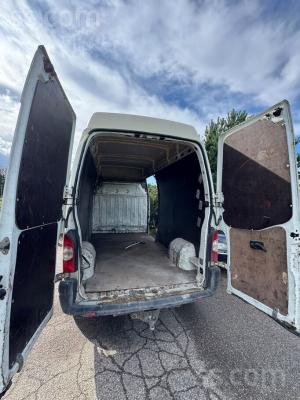 White Renault Master 2007 in Riga, with an engine capacity of 2.50 L and mileage of 275 thousand km for 1150 €, photo 9 on AUTOMOTO.COM.LV