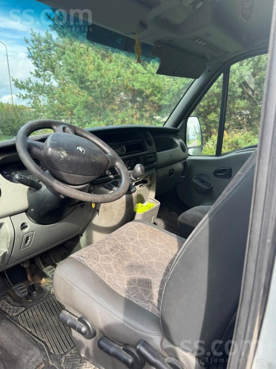 White Renault Master 2007 in Riga, with an engine capacity of 2.50 L and mileage of 275 thousand km for 1150 €, photo 12 on AUTOMOTO.COM.LV