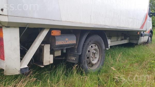 Balts Renault Master 2008 Liepāja, ar dzinēja tilpumu 2.50 L un nobraukumu 267 tūkst. km par 6000 €, foto 4 vietnē AUTOMOTO.COM.LV