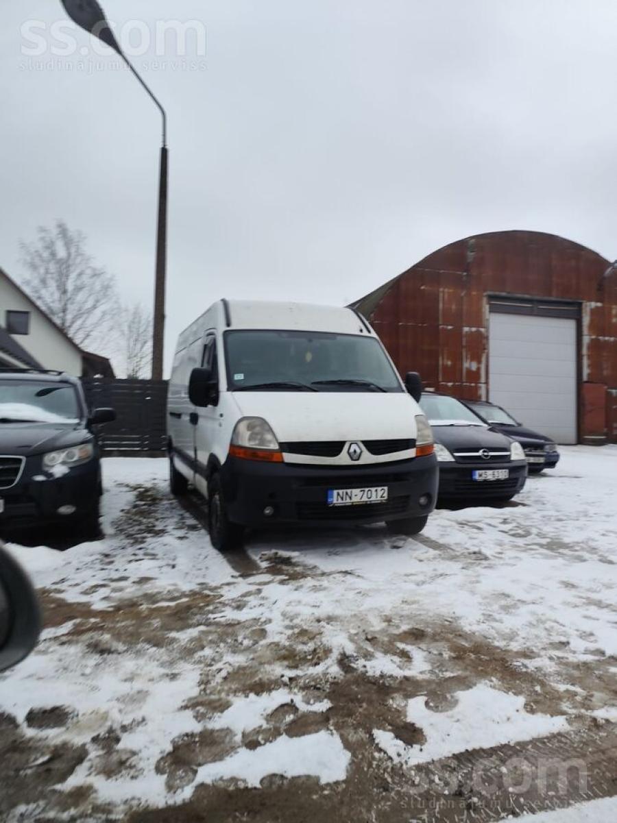 White Renault Master 2009 in Valmiera, with an engine capacity of 2.50 L and mileage of 477 thousand km for 4999 €, photo 1 on AUTOMOTO.COM.LV
