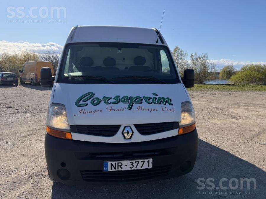 White Renault Master 2009 in Jelgava, with an engine capacity of 2.50 L and mileage of 391 thousand km for 4100 €, photo 7 on AUTOMOTO.COM.LV