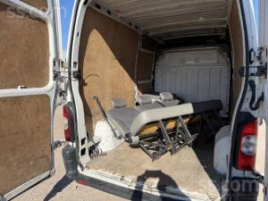 White Renault Master 2009 in Jelgava, with an engine capacity of 2.50 L and mileage of 391 thousand km for 4100 €, photo 15 on AUTOMOTO.COM.LV