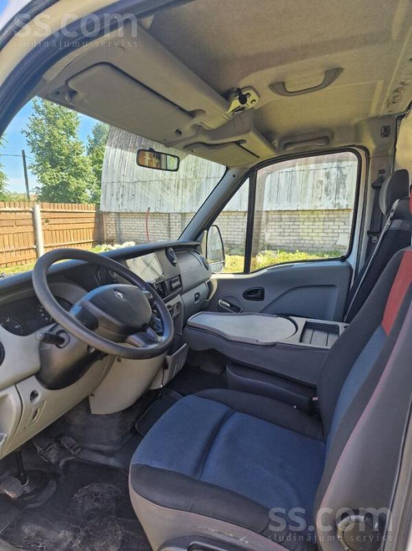 Balts Renault Master 2009 Rīga, ar dzinēja tilpumu 2.50 L un nobraukumu 338 tūkst. km par 4356 €, foto 4 vietnē AUTOMOTO.COM.LV
