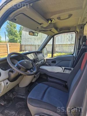 White Renault Master 2009 in Riga, with an engine capacity of 2.50 L and mileage of 338 thousand km for 4356 €, photo 5 on AUTOMOTO.COM.LV