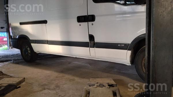 Balts Renault Master 2009 Valmiera, ar dzinēja tilpumu 2.50 L un nobraukumu 485 tūkst. km par 5800 €, foto 8 vietnē AUTOMOTO.COM.LV