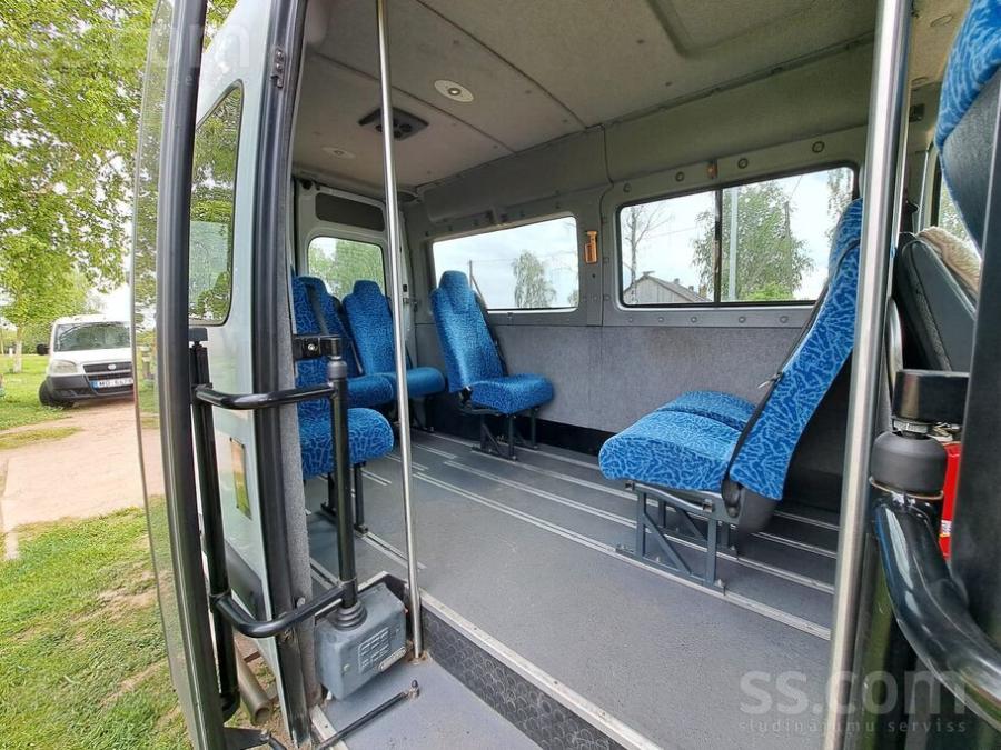 White Renault Master 2010 in Dobele, with an engine capacity of 2.50 L and mileage of 228 thousand km for 4700 €, photo 1 on AUTOMOTO.COM.LV