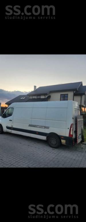White Renault Master 2010 in Riga, with an engine capacity of 2.30 L and mileage of 579 thousand km for 4200 €, photo 3 on AUTOMOTO.COM.LV