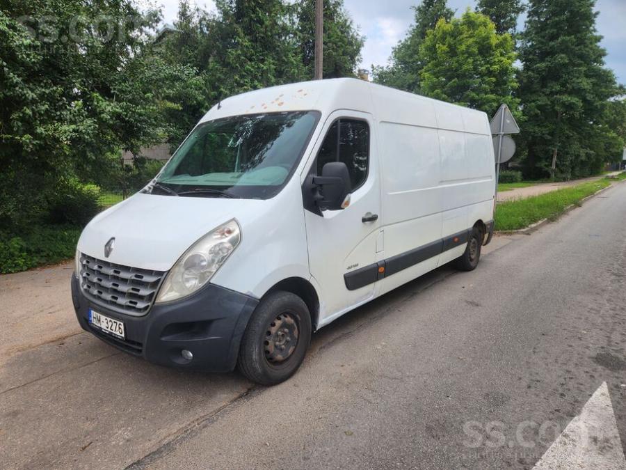 White Renault Master 2010 in Riga, with an engine capacity of 2.30 L and mileage of 579 thousand km for 4800 €, photo 1 on AUTOMOTO.COM.LV