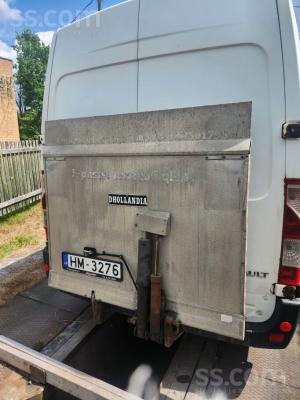 White Renault Master 2010 in Riga, with an engine capacity of 2.30 L and mileage of 579 thousand km for 4800 €, photo 5 on AUTOMOTO.COM.LV