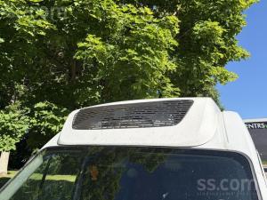 White Renault Master 2010 in Jelgava, with an engine capacity of 2.30 L and mileage of 450 thousand km for 6900 €, photo 6 on AUTOMOTO.COM.LV