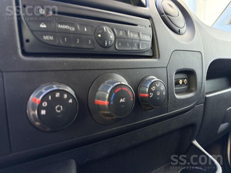 White Renault Master 2010 in Jelgava, with an engine capacity of 2.30 L and mileage of 450 thousand km for 6900 €, photo 14 on AUTOMOTO.COM.LV