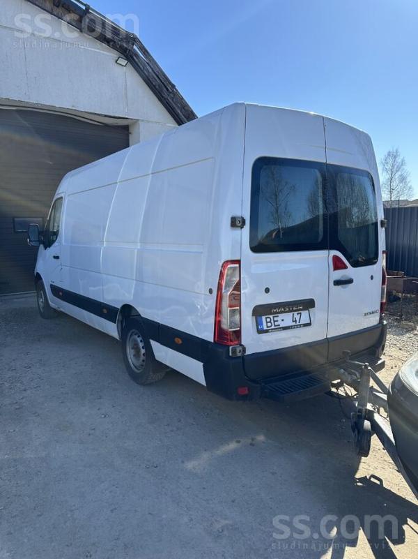 White Renault Master 2010 in Jelgava, with an engine capacity of 2.30 L and mileage of 259 thousand km for 4750 €, photo 5 on AUTOMOTO.COM.LV