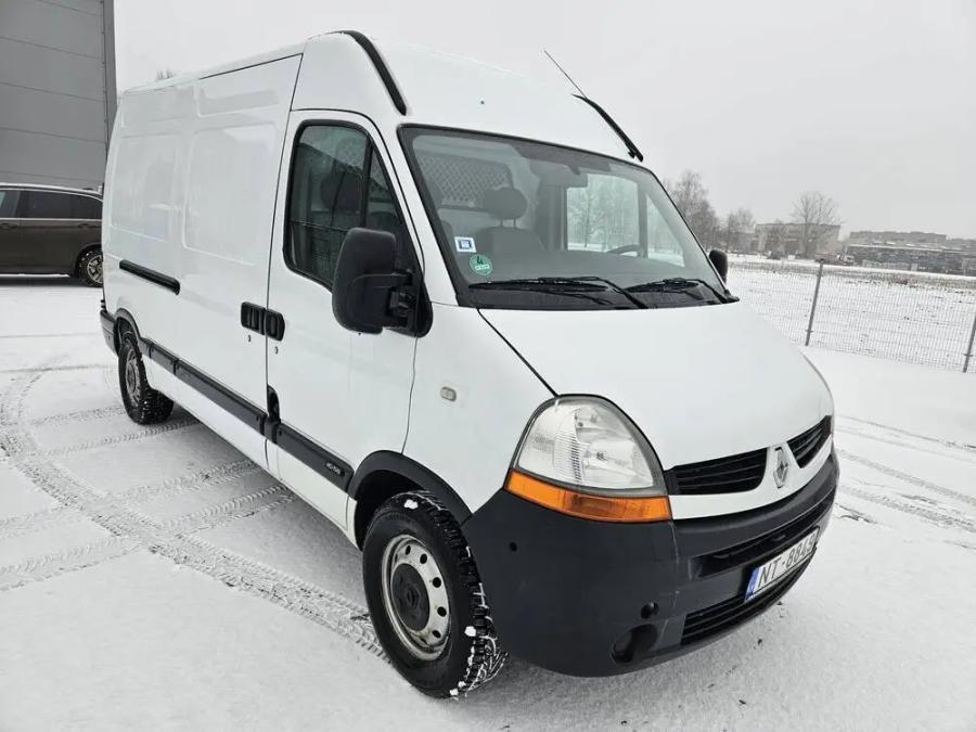 White Renault Master 2010 in Jekabpils, with an engine capacity of 2.50 L and mileage of 162 thousand km for 6990 €, photo 4 on AUTOMOTO.COM.LV