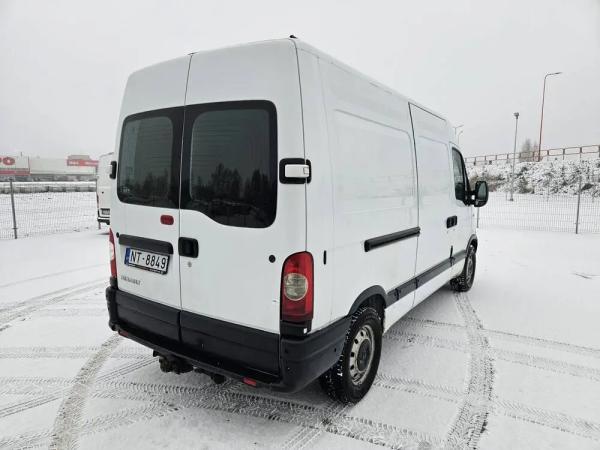 White Renault Master 2010 in Jekabpils, with an engine capacity of 2.50 L and mileage of 162 thousand km for 6990 €, photo 4 on AUTOMOTO.COM.LV