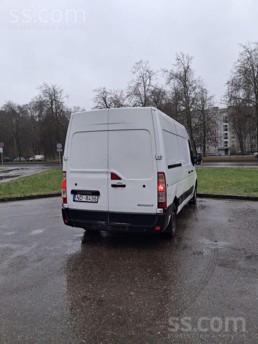White Renault Master 2011 in Riga, with an engine capacity of 2.30 L and mileage of 311 thousand km for 5100 €, photo 4 on AUTOMOTO.COM.LV