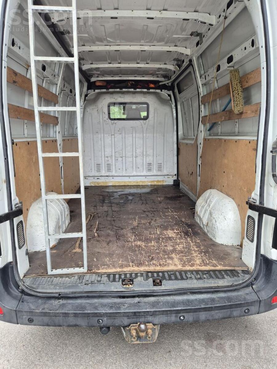 Balts Renault Master 2011 Rīga, ar dzinēja tilpumu 2.30 L un nobraukumu 396 tūkst. km par 6000 €, foto 9 vietnē AUTOMOTO.COM.LV