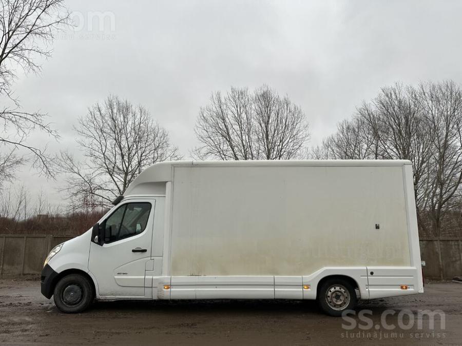 White Renault Master 2011 in Jelgava, with an engine capacity of 2.30 L and mileage of 530 thousand km for 7500 €, photo 3 on AUTOMOTO.COM.LV