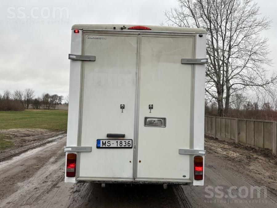 White Renault Master 2011 in Jelgava, with an engine capacity of 2.30 L and mileage of 530 thousand km for 7500 €, photo 8 on AUTOMOTO.COM.LV