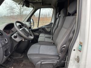 White Renault Master 2011 in Jelgava, with an engine capacity of 2.30 L and mileage of 530 thousand km for 7500 €, photo 11 on AUTOMOTO.COM.LV