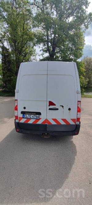 White Renault Master 2011 in Riga, with an engine capacity of 2.30 L and mileage of 32 thousand km for 9850 €, photo 6 on AUTOMOTO.COM.LV