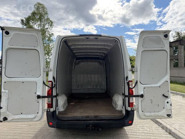 White Renault Master 2011 in Jelgava, with an engine capacity of 2.30 L and mileage of 246 thousand km for 9100 €, photo 9 on AUTOMOTO.COM.LV