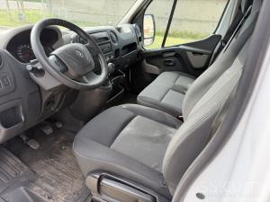 White Renault Master 2011 in Jelgava, with an engine capacity of 2.30 L and mileage of 246 thousand km for 9100 €, photo 14 on AUTOMOTO.COM.LV