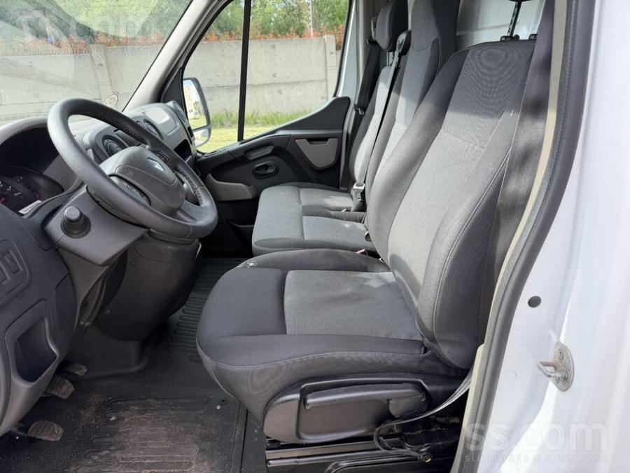 White Renault Master 2011 in Jelgava, with an engine capacity of 2.30 L and mileage of 246 thousand km for 9100 €, photo 15 on AUTOMOTO.COM.LV