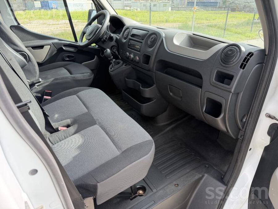 White Renault Master 2011 in Jelgava, with an engine capacity of 2.30 L and mileage of 246 thousand km for 9100 €, photo 16 on AUTOMOTO.COM.LV