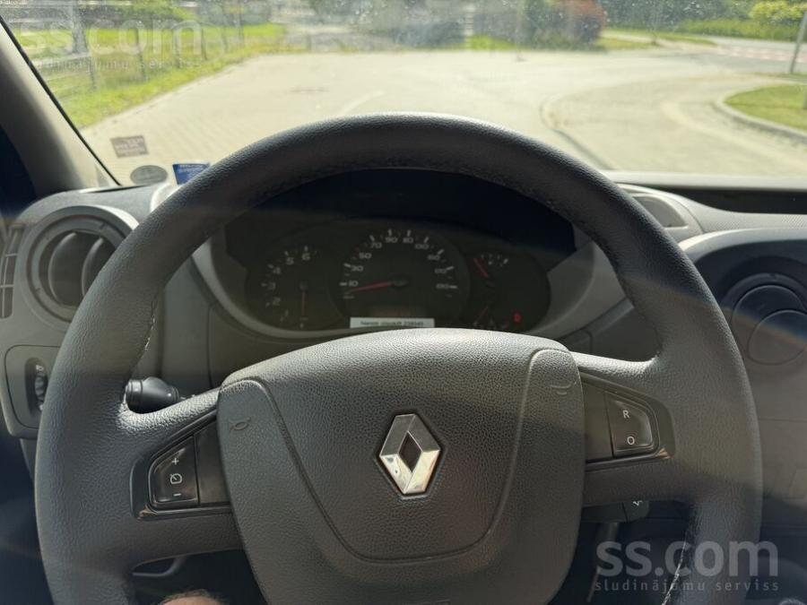 White Renault Master 2011 in Jelgava, with an engine capacity of 2.30 L and mileage of 246 thousand km for 9100 €, photo 19 on AUTOMOTO.COM.LV
