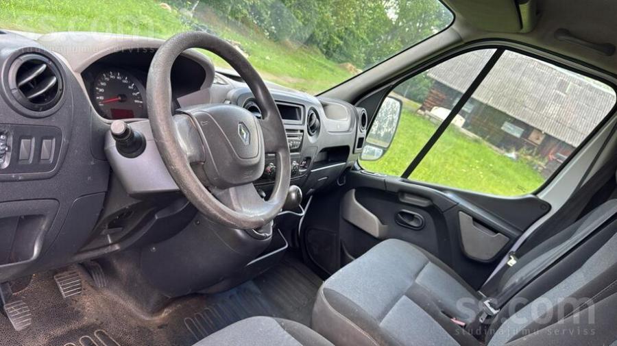 White Renault Master 2011 in Riga, with an engine capacity of 2.30 L and mileage of 232 thousand km for 5450 €, photo 5 on AUTOMOTO.COM.LV