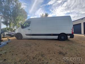 White Renault Master 2011 in Riga, with an engine capacity of 2.30 L and mileage of 455 thousand km for 5500 €, photo 3 on AUTOMOTO.COM.LV