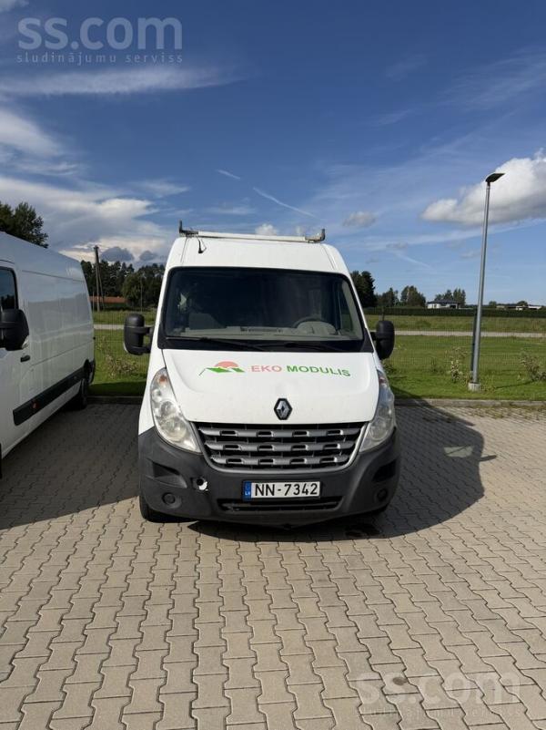 White Renault Master 2011 in Riga, with an engine capacity of 2.30 L and mileage of 411 thousand km for 7500 €, photo 1 on AUTOMOTO.COM.LV