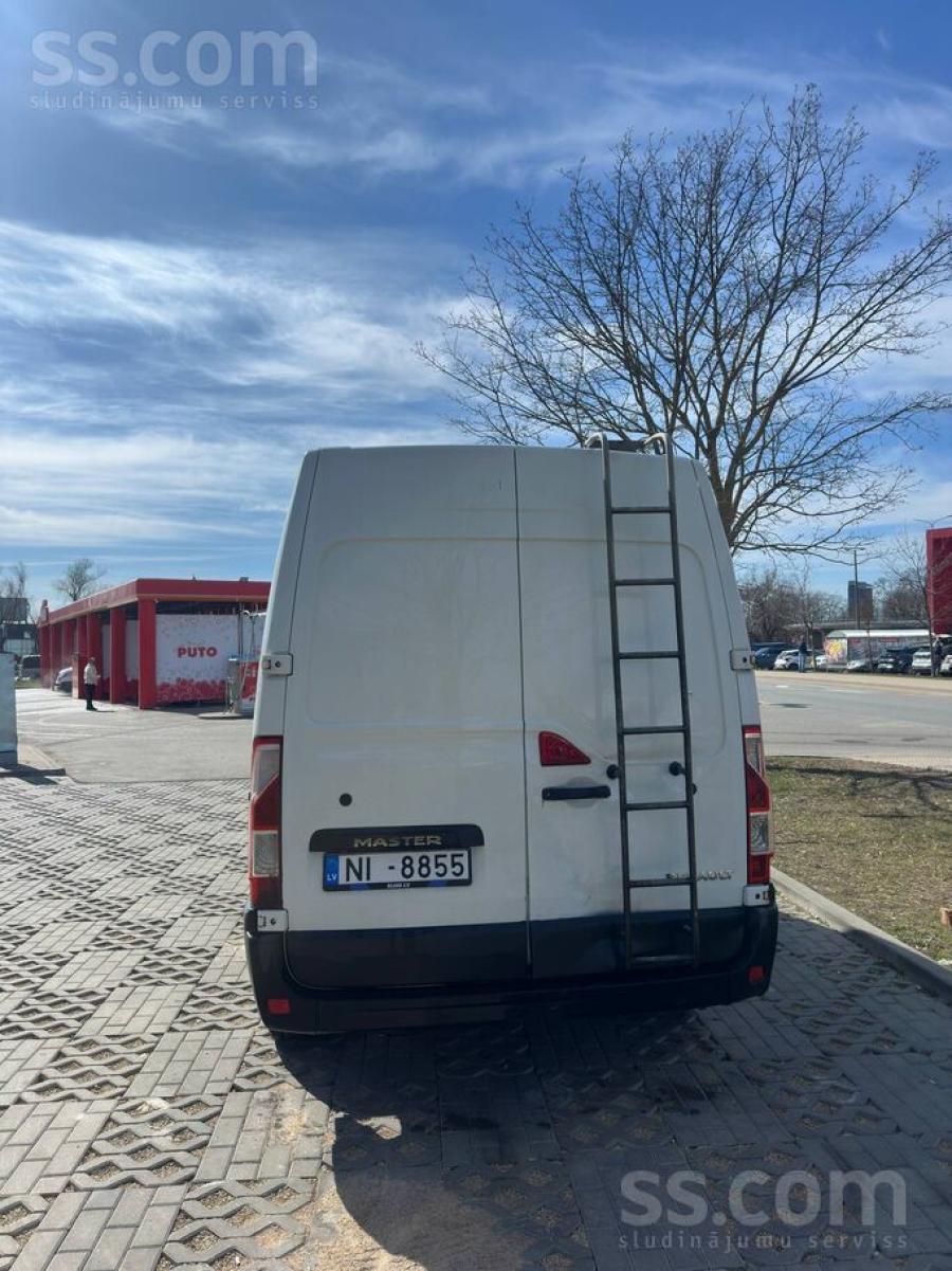White Renault Master 2012 in Riga, with an engine capacity of 2.30 L and mileage of 311 thousand km for 4000 €, photo 5 on AUTOMOTO.COM.LV