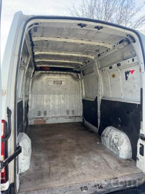 White Renault Master 2012 in Riga, with an engine capacity of 2.30 L and mileage of 311 thousand km for 4000 €, photo 6 on AUTOMOTO.COM.LV