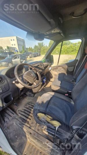 Balts Renault Master 2012 Rīga, ar dzinēja tilpumu 2.30 L un nobraukumu 497 tūkst. km par 1000 €, foto 4 vietnē AUTOMOTO.COM.LV