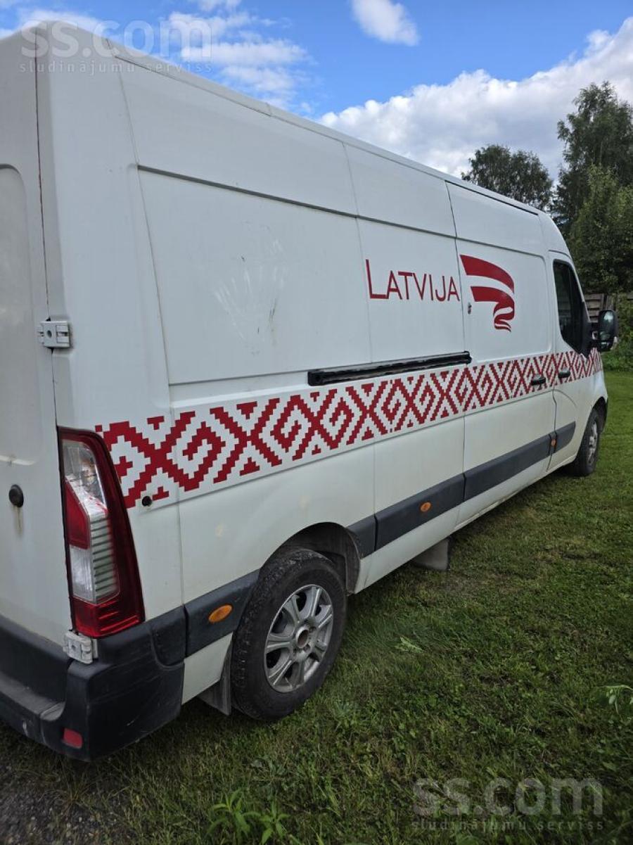 White Renault Master 2012 in Riga, with an engine capacity of 2.30 L and mileage of 406 thousand km for 5600 €, photo 4 on AUTOMOTO.COM.LV