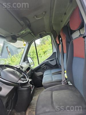 White Renault Master 2012 in Riga, with an engine capacity of 2.30 L and mileage of 406 thousand km for 5600 €, photo 8 on AUTOMOTO.COM.LV