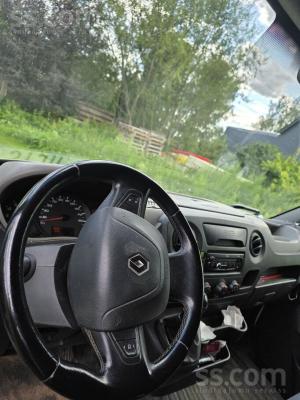 White Renault Master 2012 in Riga, with an engine capacity of 2.30 L and mileage of 406 thousand km for 5600 €, photo 9 on AUTOMOTO.COM.LV