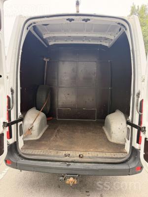 White Renault Master 2012 in Riga, with an engine capacity of 2.30 L and mileage of 336 thousand km for 8000 €, photo 6 on AUTOMOTO.COM.LV