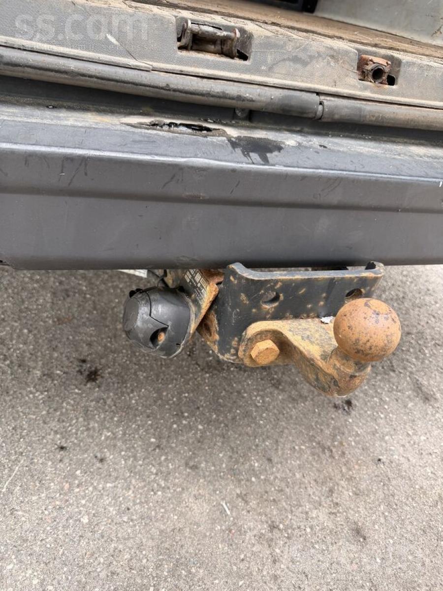 White Renault Master 2012 in Riga, with an engine capacity of 2.30 L and mileage of 336 thousand km for 8000 €, photo 7 on AUTOMOTO.COM.LV