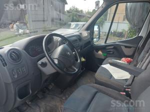 White Renault Master 2012 in Daugavpils, with an engine capacity of 2.30 L and mileage of 620 thousand km for 4500 €, photo 4 on AUTOMOTO.COM.LV