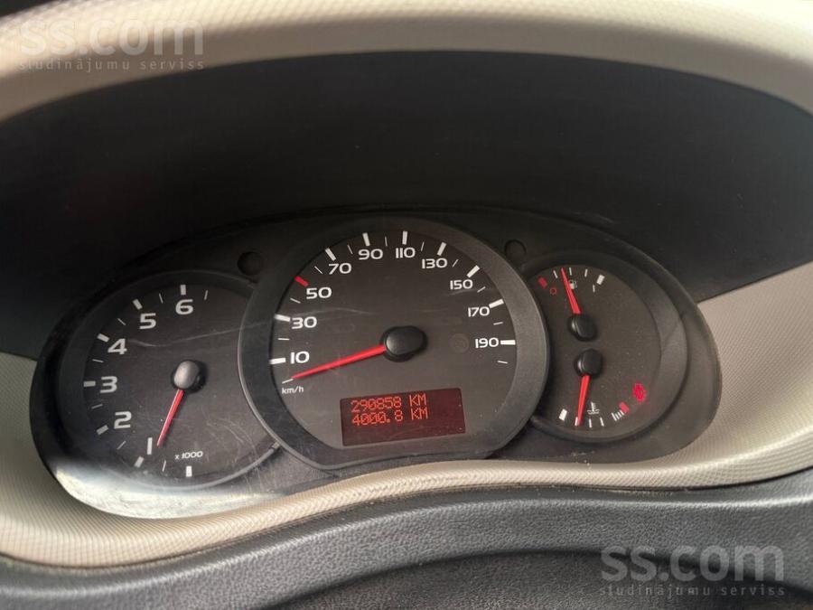 Balts Renault Master 2012 Tallina, ar dzinēja tilpumu 2.30 L un nobraukumu 291 tūkst. km par 6790 €, foto 29 vietnē AUTOMOTO.COM.LV