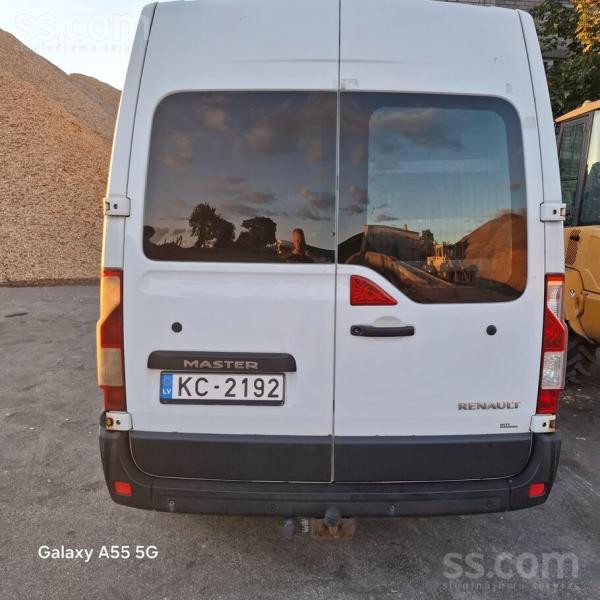 White Renault Master 2013 in Riga, with an engine capacity of 2.30 L and mileage of 360 thousand km for 6800 €, photo 7 on AUTOMOTO.COM.LV