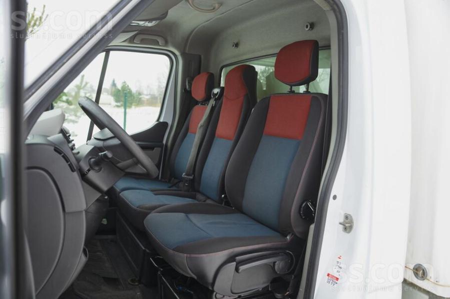 White Renault Master 2013 in Riga, with an engine capacity of 2.30 L and mileage of 305 thousand km for 12290 €, photo 9 on AUTOMOTO.COM.LV