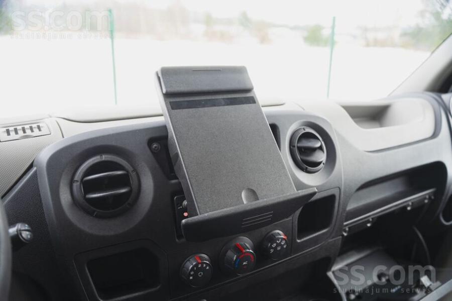 White Renault Master 2013 in Riga, with an engine capacity of 2.30 L and mileage of 305 thousand km for 12290 €, photo 12 on AUTOMOTO.COM.LV