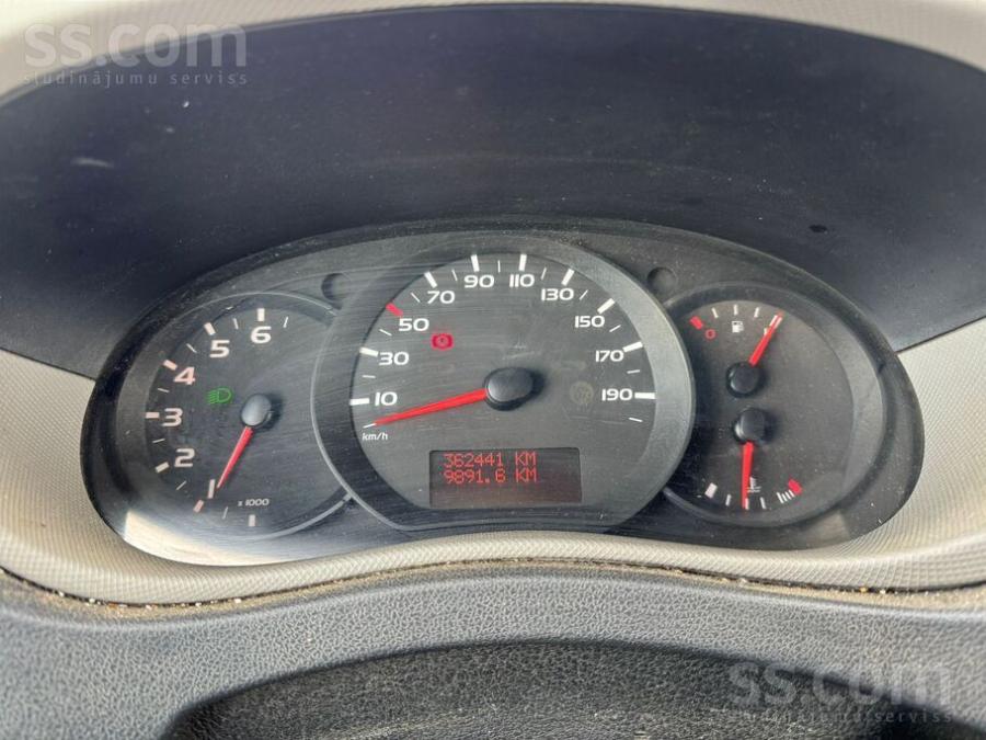 White Renault Master 2013 in Riga, with an engine capacity of 2.30 L and mileage of 365 thousand km for 5500 €, photo 7 on AUTOMOTO.COM.LV